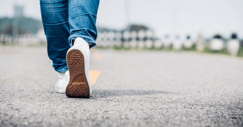 How to Stay Safe as a Pedestrian When There Are No Sidewalks